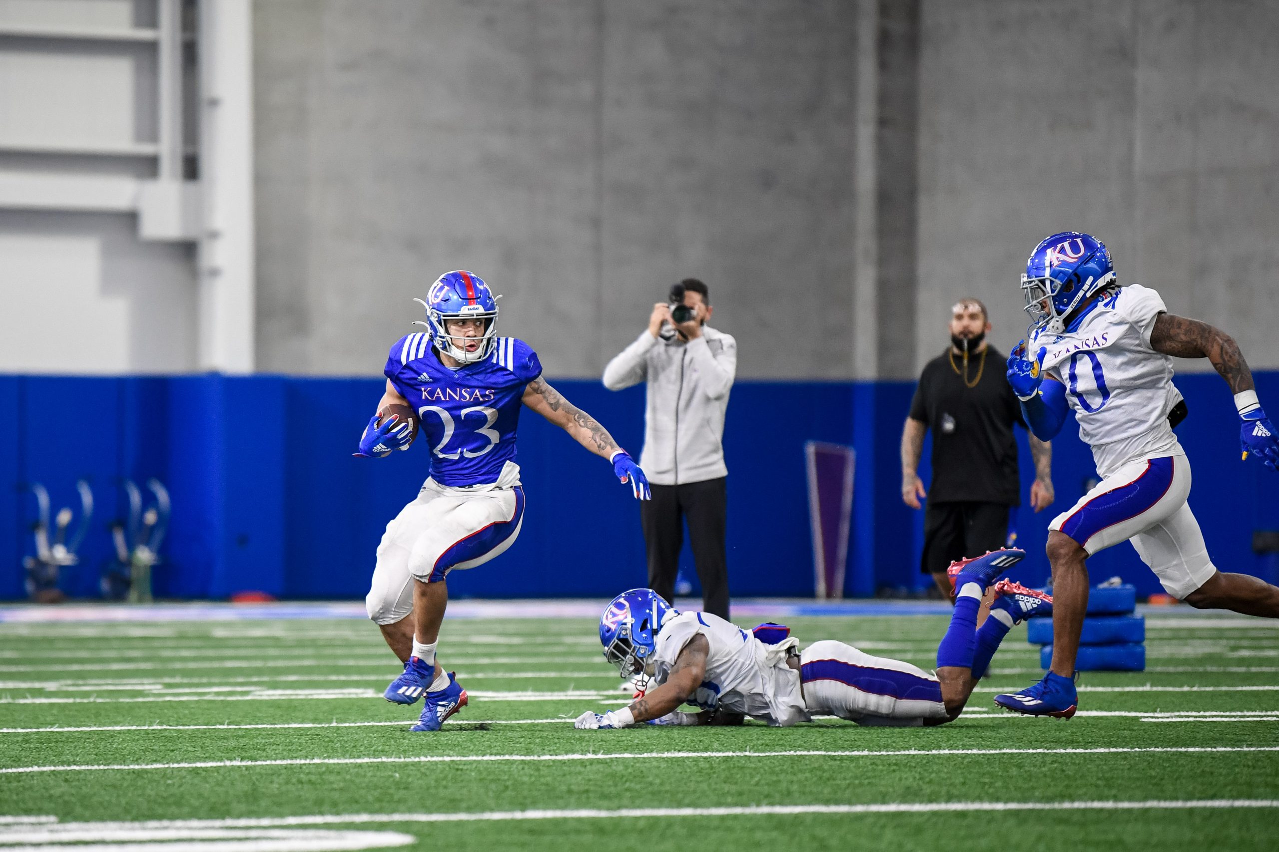 Kansas running back Amauri Pesek-Hickson enters transfer portal | News ...